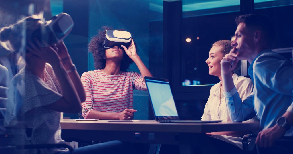 Virtual Team Building: Pros and Cons of Virtual Teams Virtual Team Building: Pros and Cons of Virtual Teams
